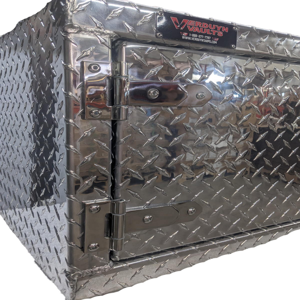 18”x 18”x 48” Verduyn Storage Box - Checker Plated - Verduyn Tarps - Canada